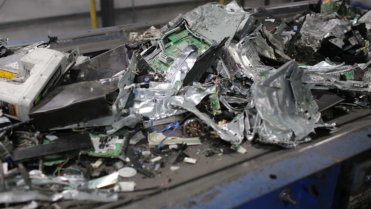 Recycling Electronics Securely: 3 Ways To Destroy Data